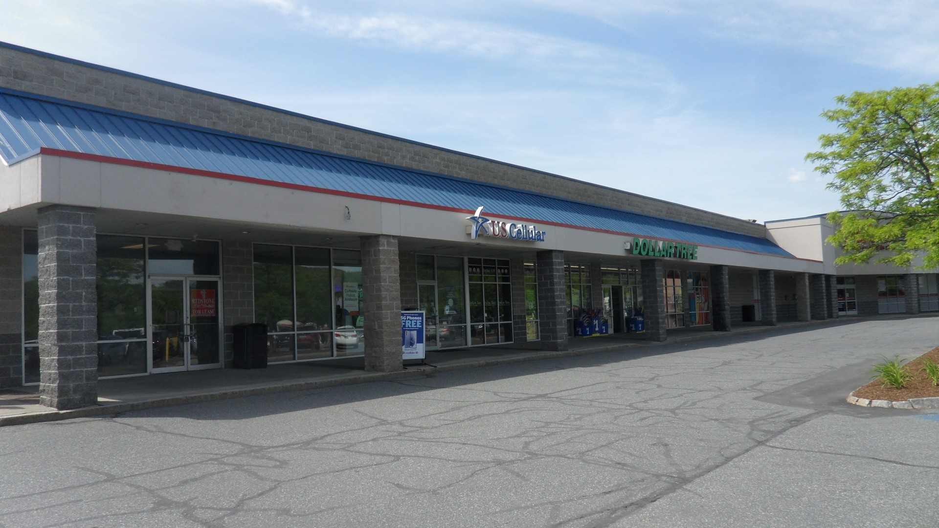 Valley Square Shopping Center